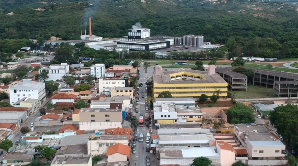 Após aumento de casos de Covid-19, Juatuba fecha parte do comércio ...